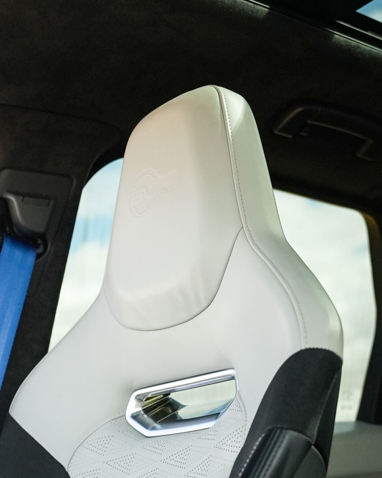 WIN MAT ARMSTRONG’S RANGE ROVER SVR + £10,000! – High Speed Competitions